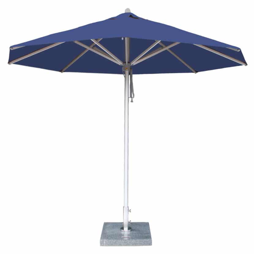 Patio umbrella types, sizes and shapes for outdoor use