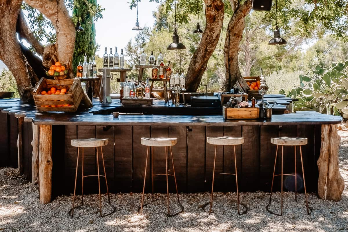 Outdoor Bars - 12 Great Ideas