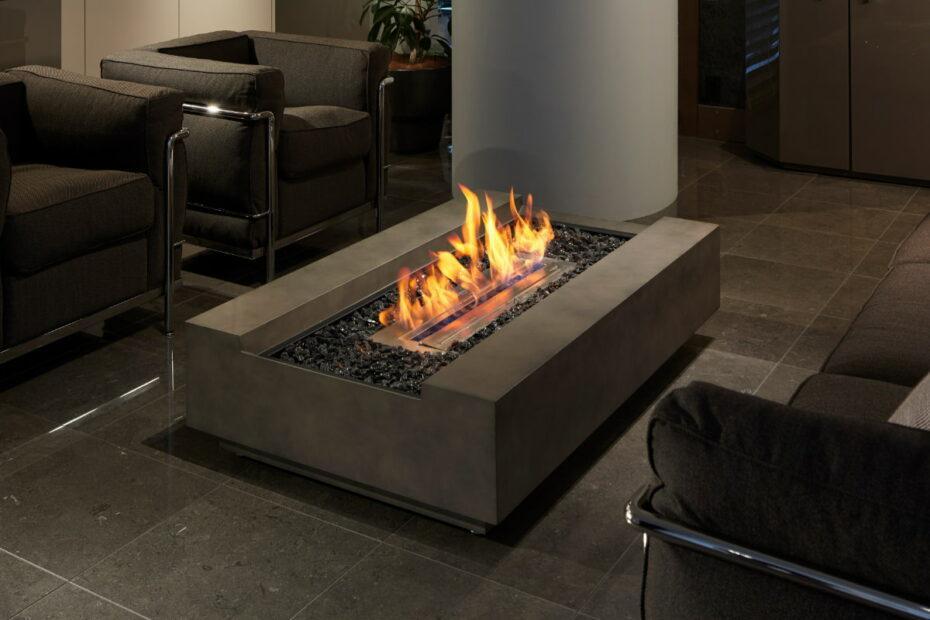 Tabletop fire pit materials - Concrete, metal and stone