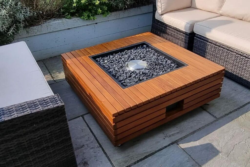 Tabletop fire pit materials - Concrete, metal and stone